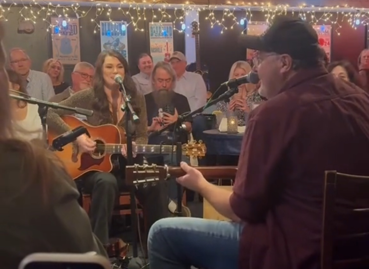 Mae Estes Played The Bluebird Cafe with Vince Gill in Nashville ...