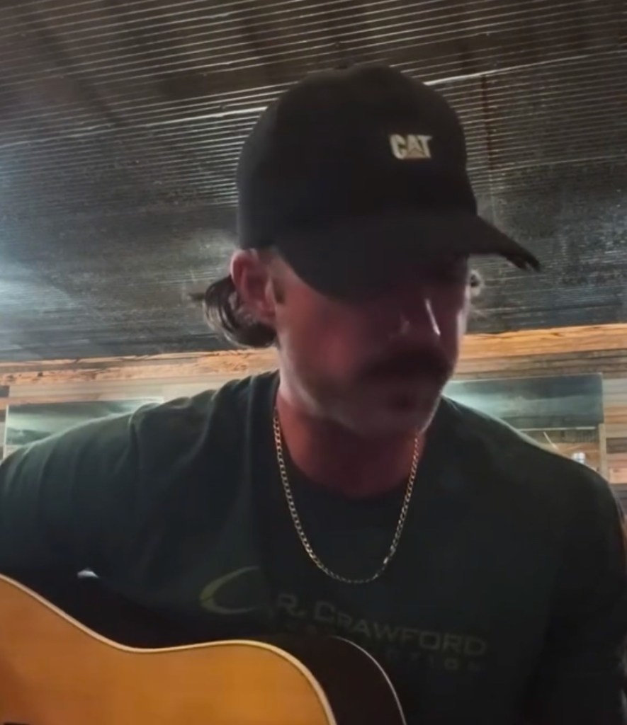 Riley Green Posted An Acoustic Cover of Shania Twain’s “You’re Still ...